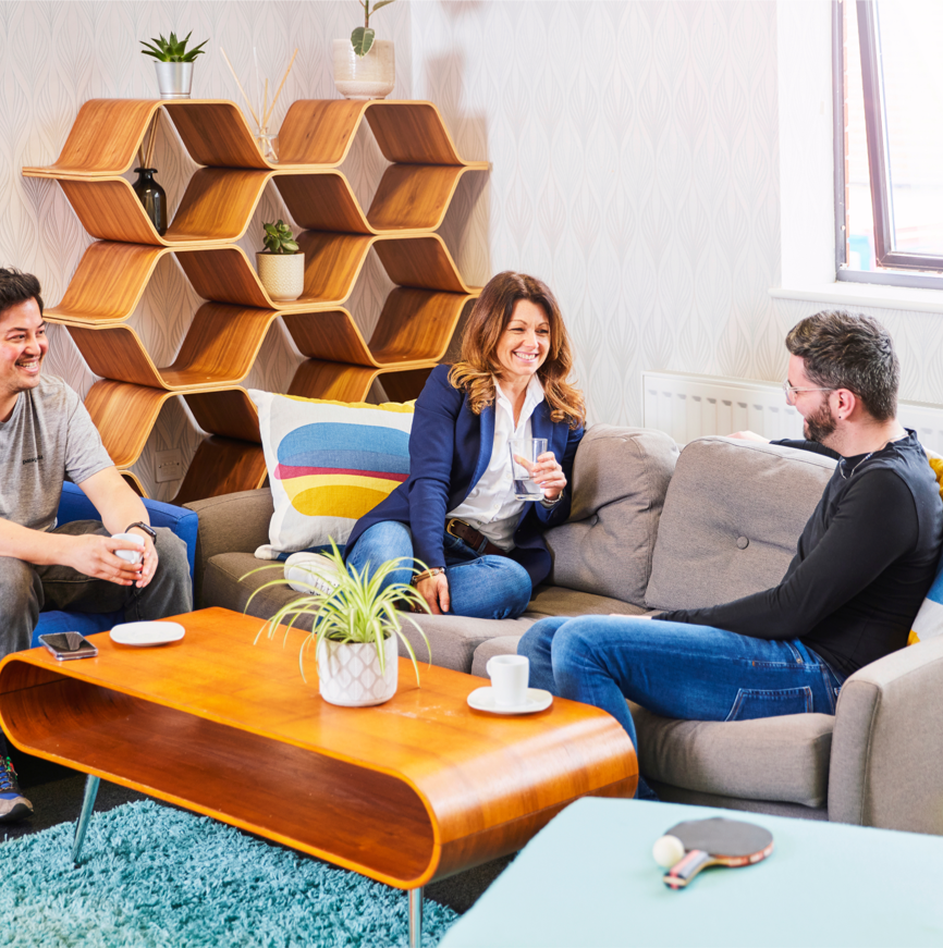 Experience something different for the 9 to 5 | Lead Tech